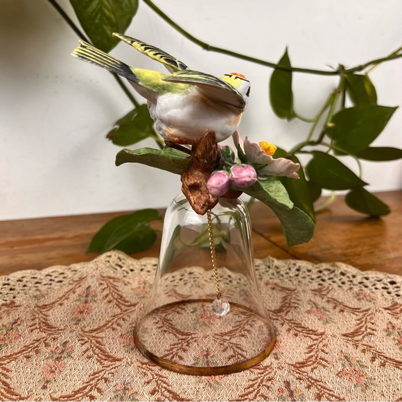 Franklin Mint | Accents | Franklin Mint Kinglet Porcelain Crystal Bell ...